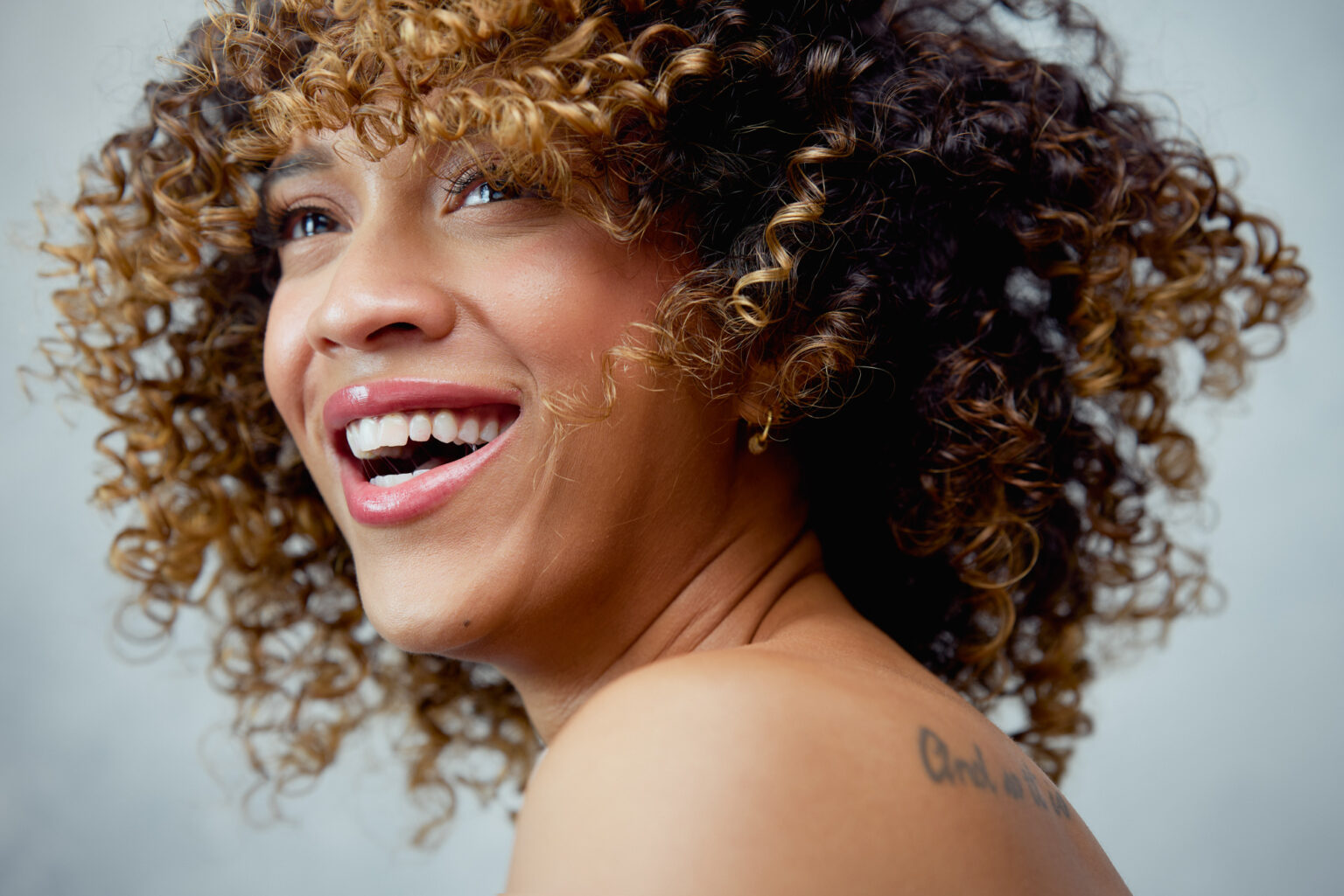 Studio Essentials for Creative Portraits: SIGMA 85mm, 50mm & 35mm DG DN ...